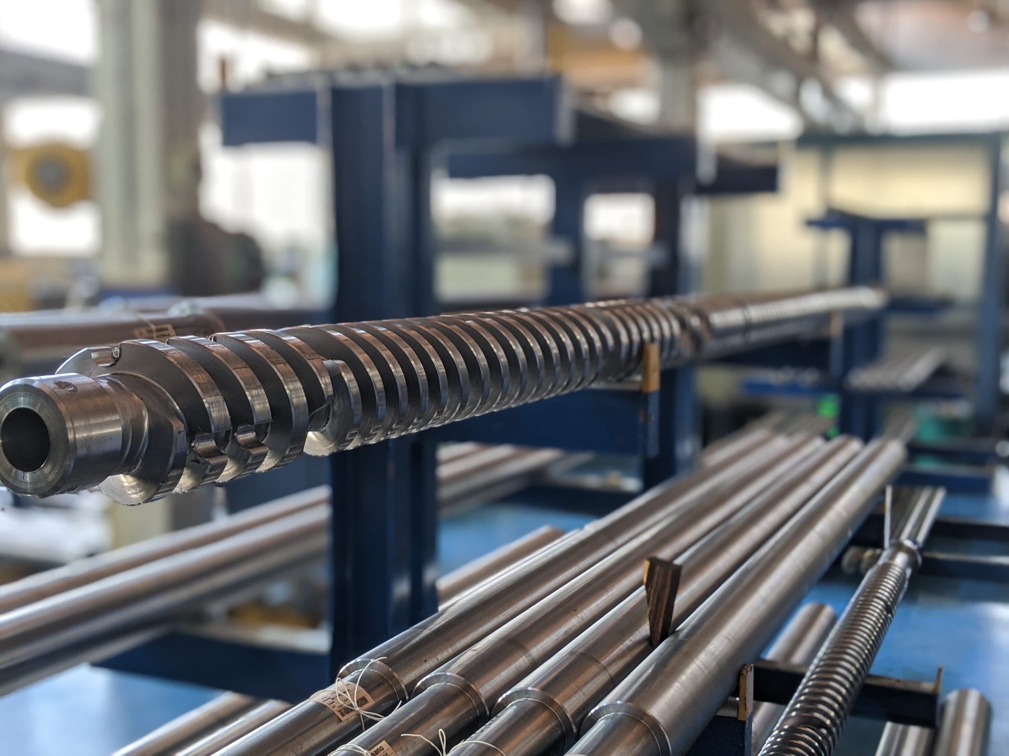 Custom Screw Designs for Better Extrusion Output | Intelicare